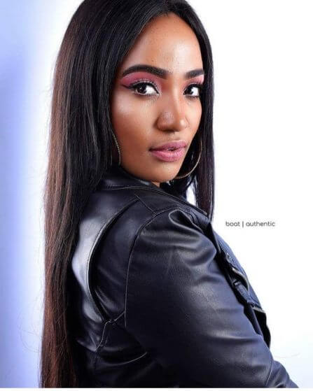 Bontle Smith | Bookings and Contacts | Quotations and Rates